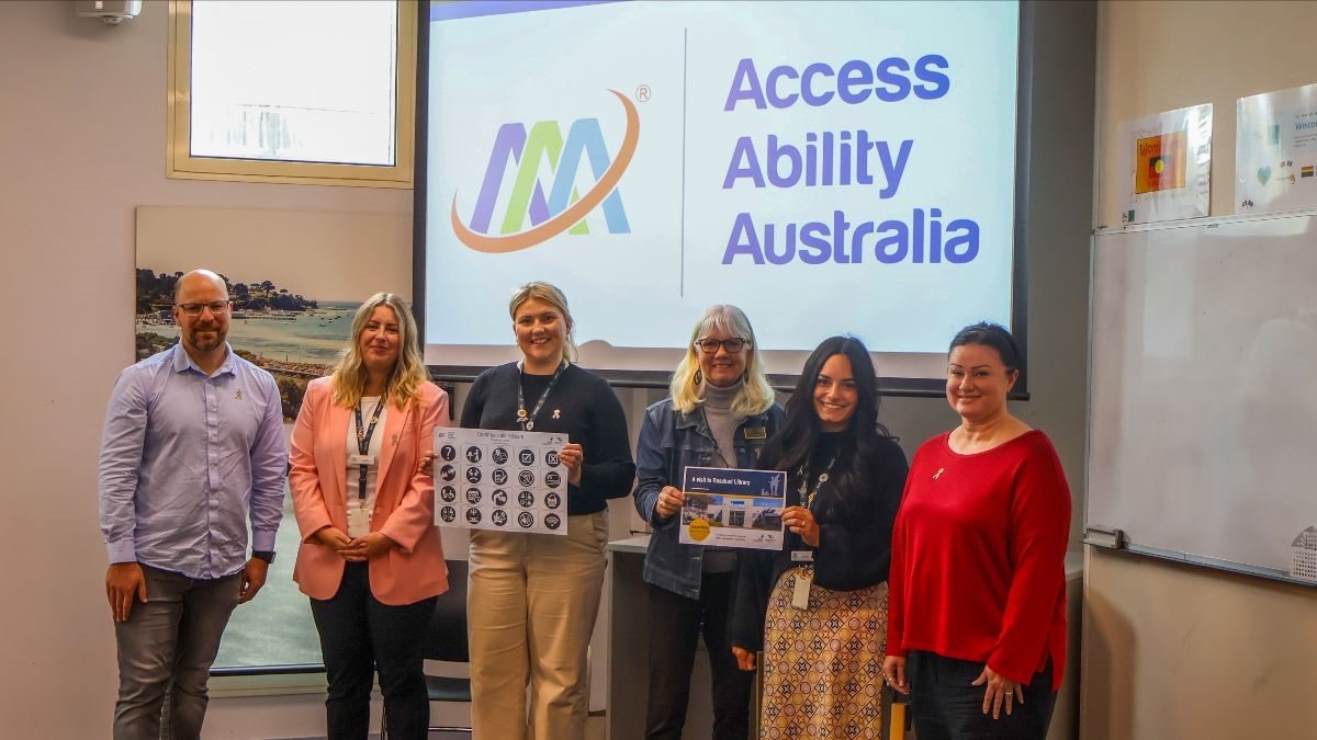 Timely launch of Rosebud Library Access Key - Mornington Peninsula Shire